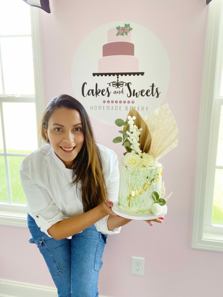 Meet Heileen Polanco of Cakes and Sweets Bakery - Voyage Knoxville Magazine