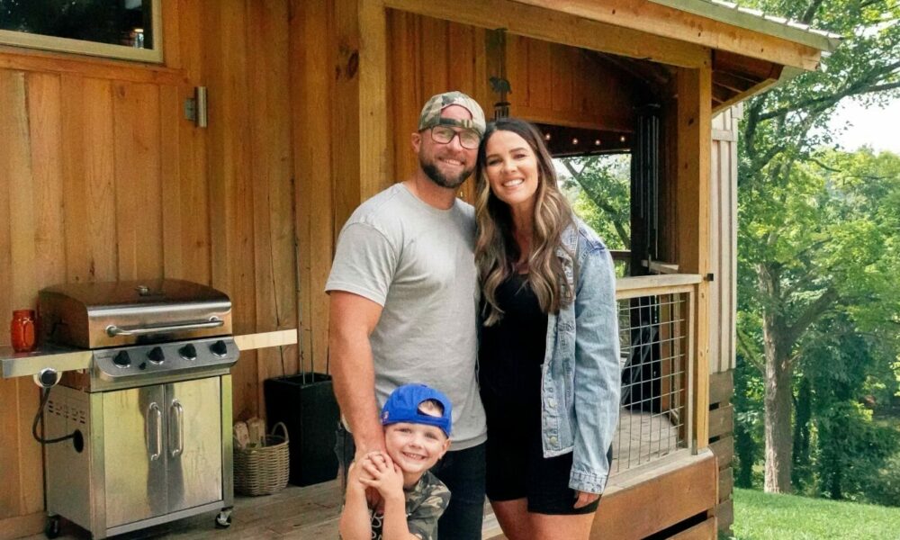 Check Out Amber & Tyler Woodruff’s Story - Voyage Knoxville Magazine