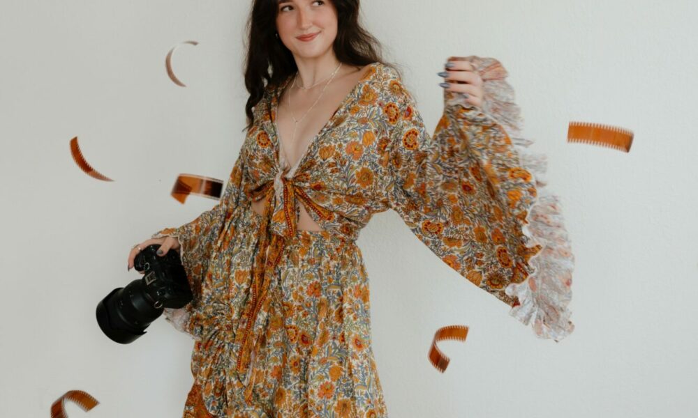 Conversations with Chloe Sanderson - Voyage Knoxville Magazine